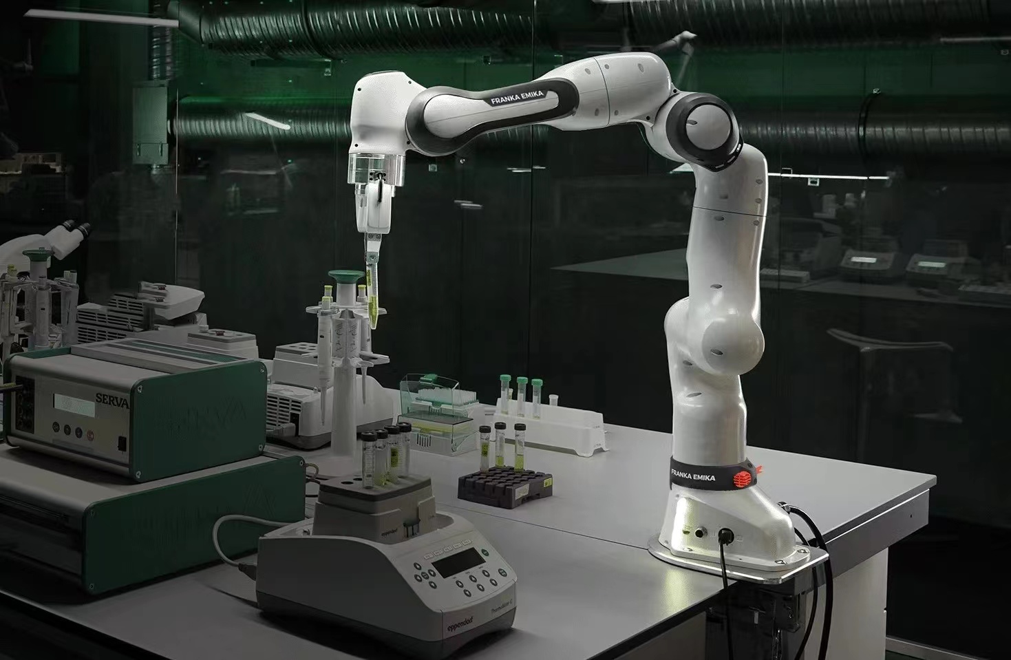 Allegro Hand - PNP机器人 集智联机器人 Franka机器人、ABB机器人官方授权伙伴